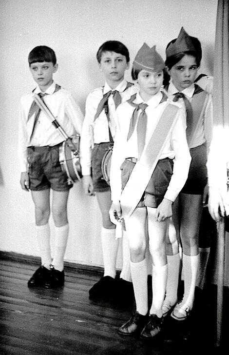 Young Pioneer parade uniform