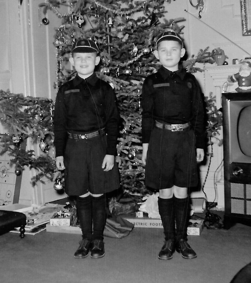Canadian Cub Uniforms: Chronology--The 1960s