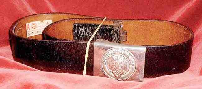 Hitler Youth Uniforms : Accessories and Insignia