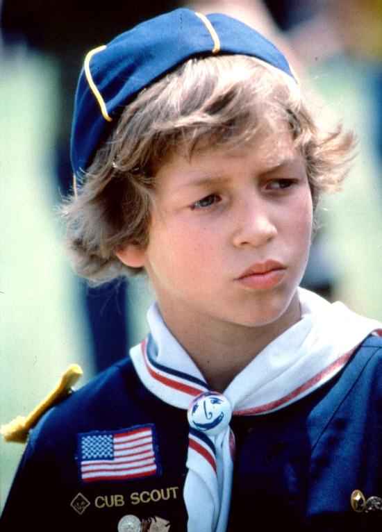 U.S. boy scout : cub uniform garments