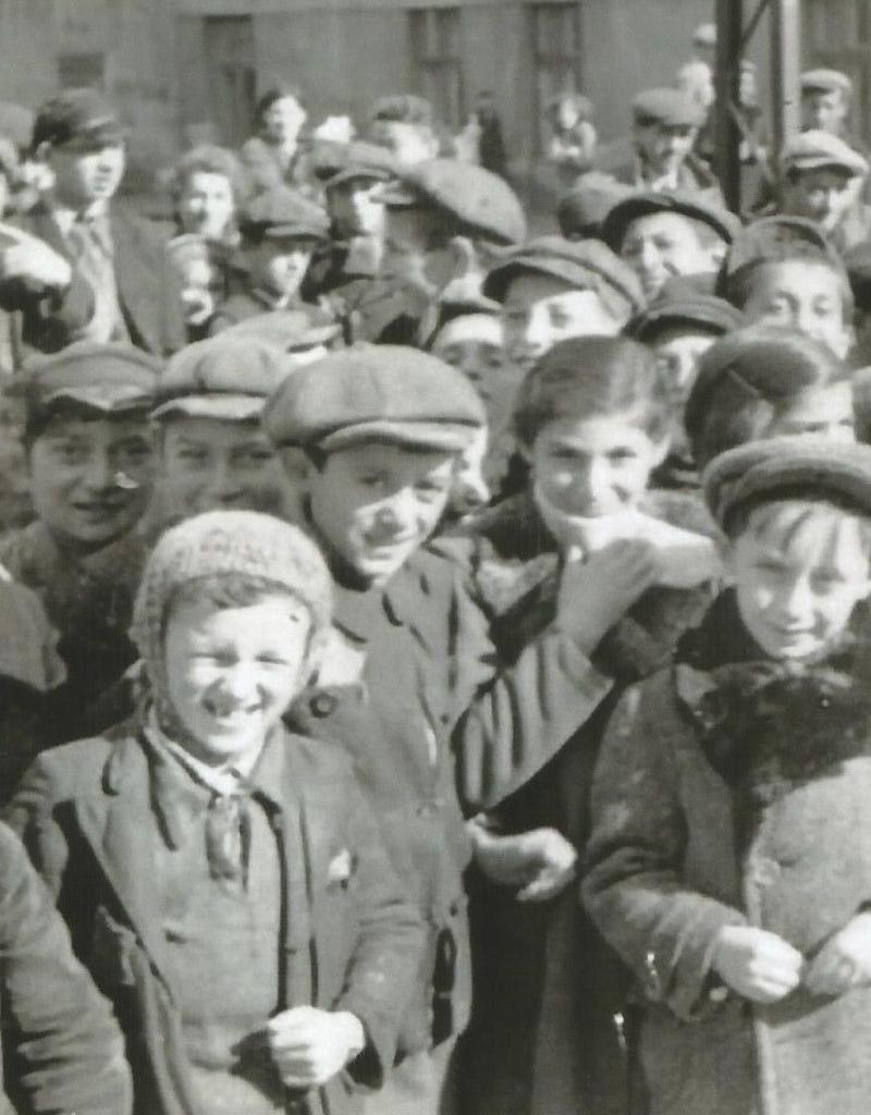 Jewish Education: The Ghettoes in Poland
